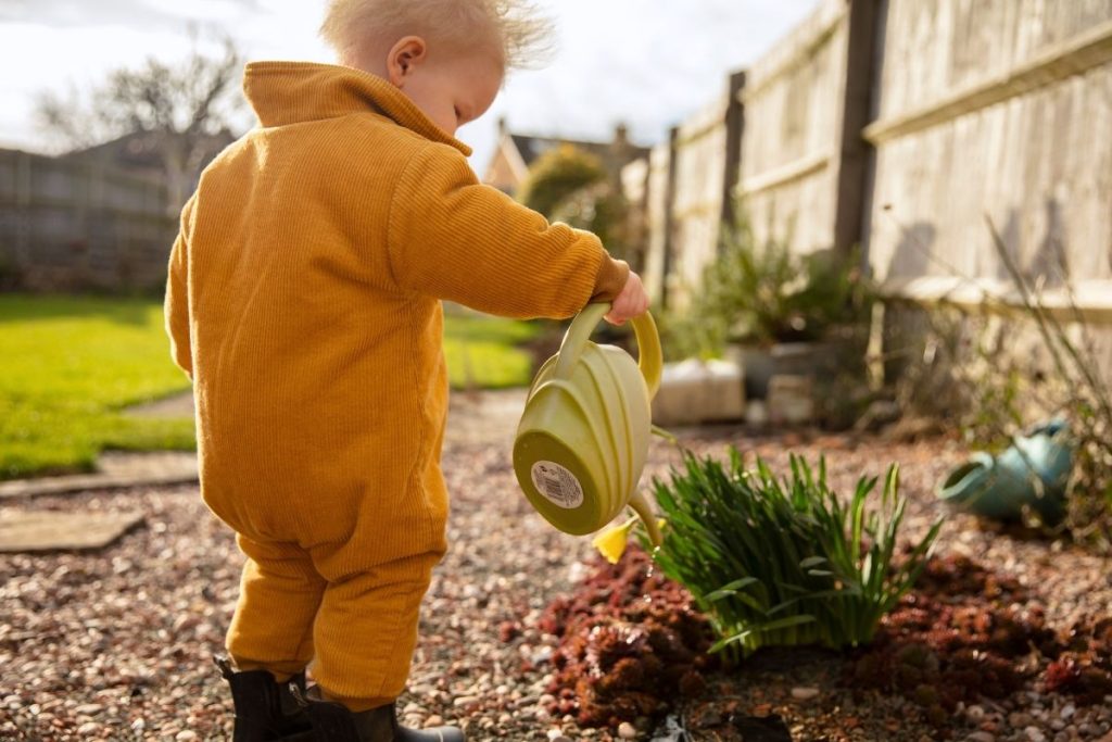12 Must-Try Montessori Outdoor Activities For Adventurous Babies ...