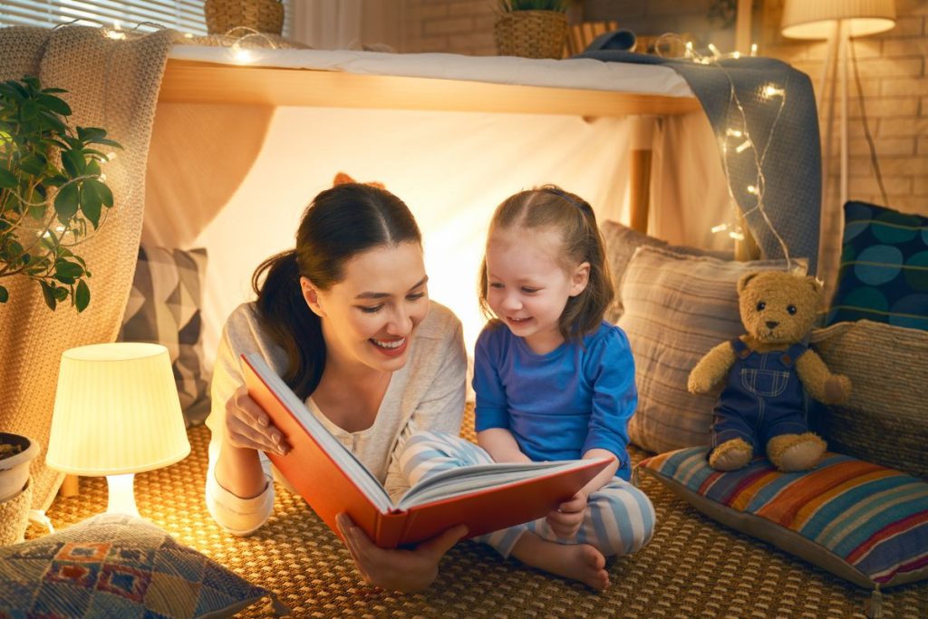 19 Magical & Inspiring Montessori Reading Areas You'll Love ...